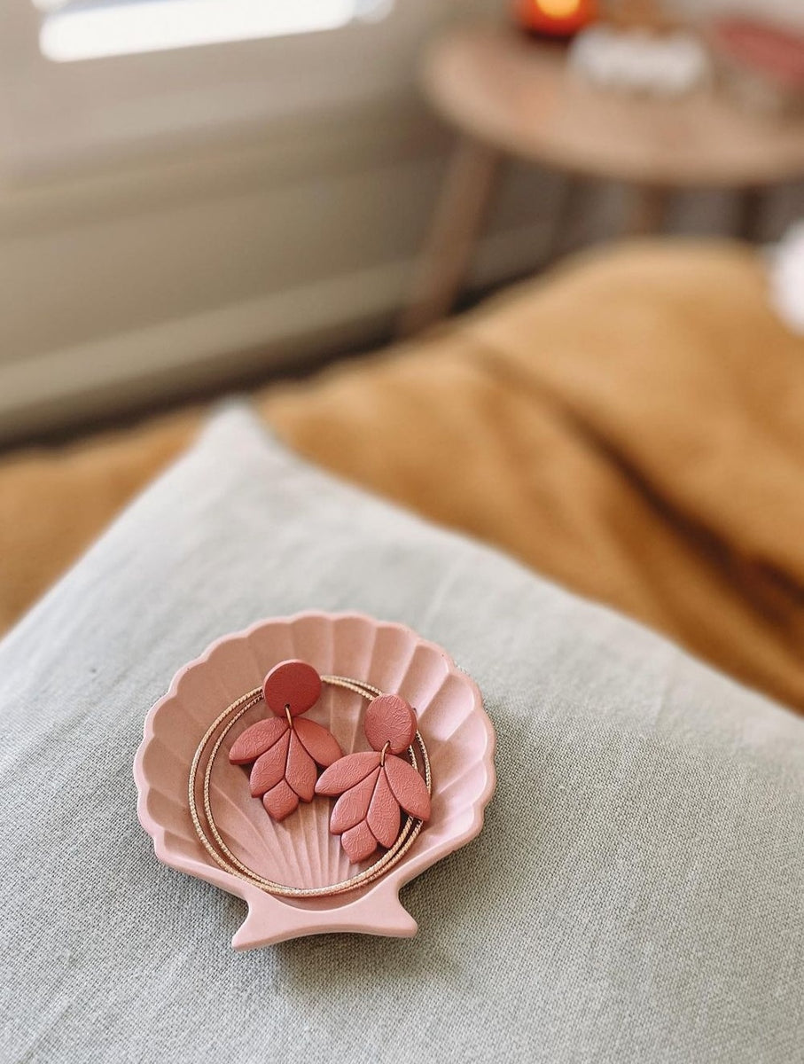 The ‘Shelly’ Dish – Curated Concrete & Steel