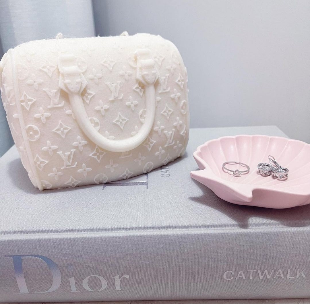 The ‘Shelly’ Dish – Curated Concrete & Steel